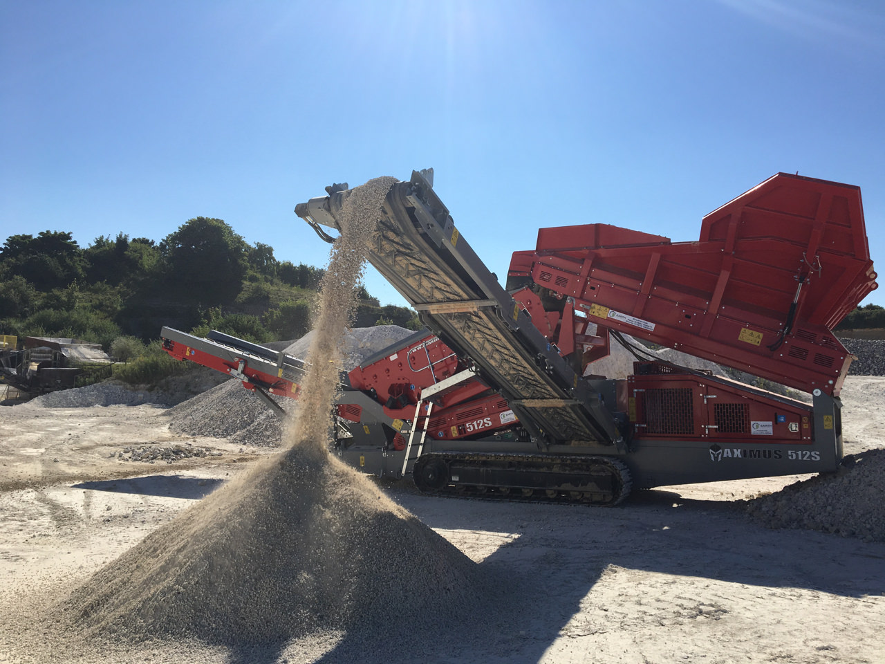 sand screener - Earth Equipment supply and service Recycling Machinery