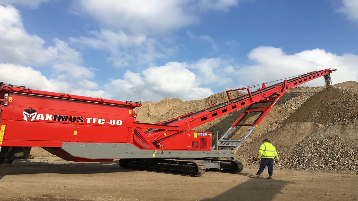 Thames Material buy 80ft Tracked Radial Conveyor - Earth Equipment
